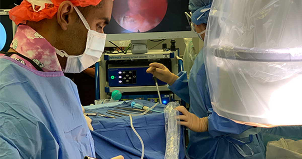 Dr. Kern Singh first to offer endoscopic spine surgery | Midwest ...