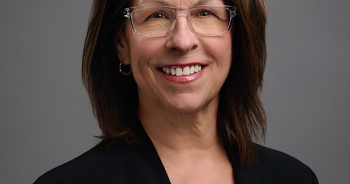 Debra Wright, OTR/L, CHT | Midwest Orthopaedics at Rush