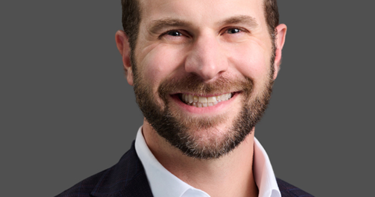 Vasili Karas, MD, MS - Orthopedic Surgeon | Midwest Orthopaedics at Rush