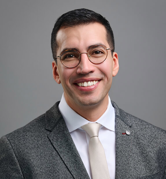 Jorge Chahla, MD, PhD - Orthopedic Surgeon | Midwest Orthopaedics at Rush