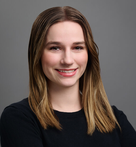 Emily Hess, PT, DPT | Midwest Orthopaedics at Rush